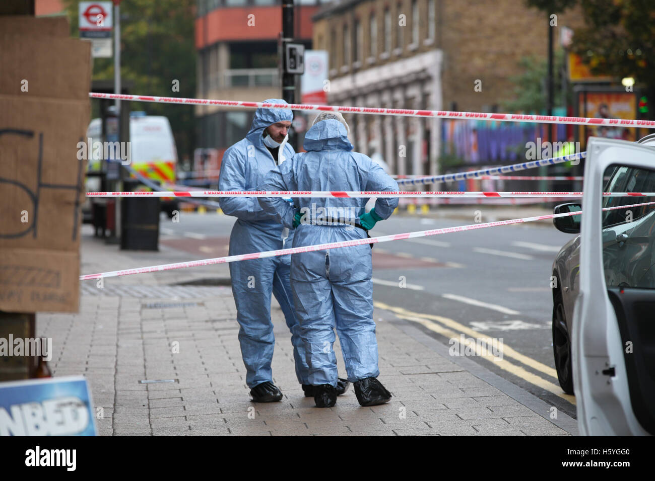 Death murder scene exterior police tape hi-res stock photography and ...