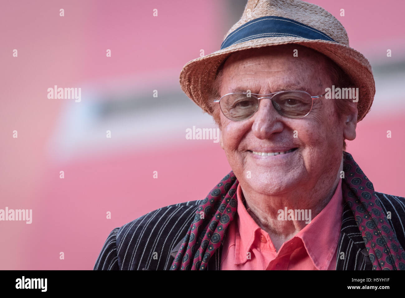 Renzo arbore hi-res stock photography and images - Alamy