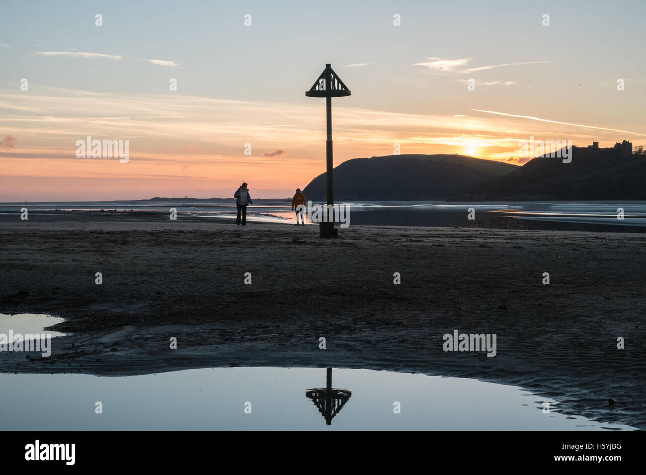 Ferryside from llansteffan hi-res stock photography and images - Alamy