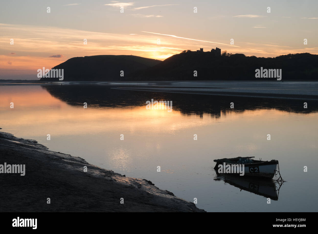 Ferryside from llansteffan hi-res stock photography and images - Alamy
