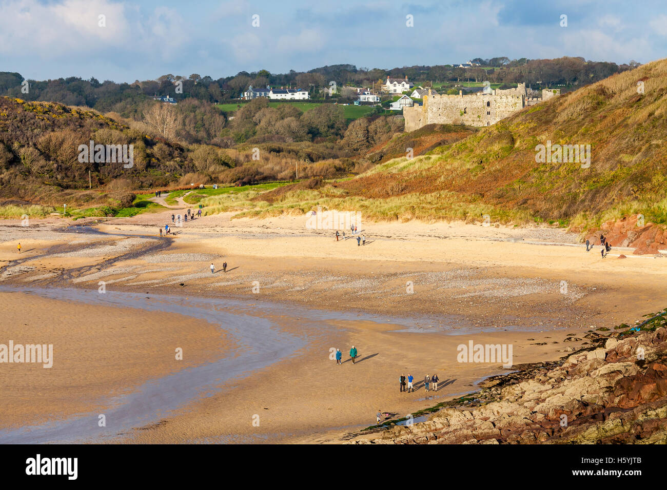 Manorbier beach castle pembrokeshire wales hi-res stock photography and ...