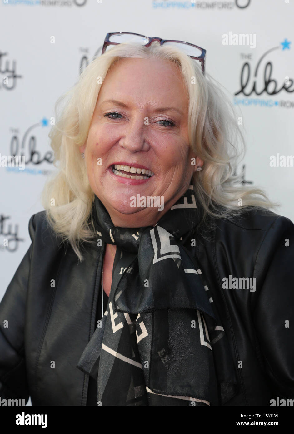 Martina cole hi-res stock photography and images - Alamy