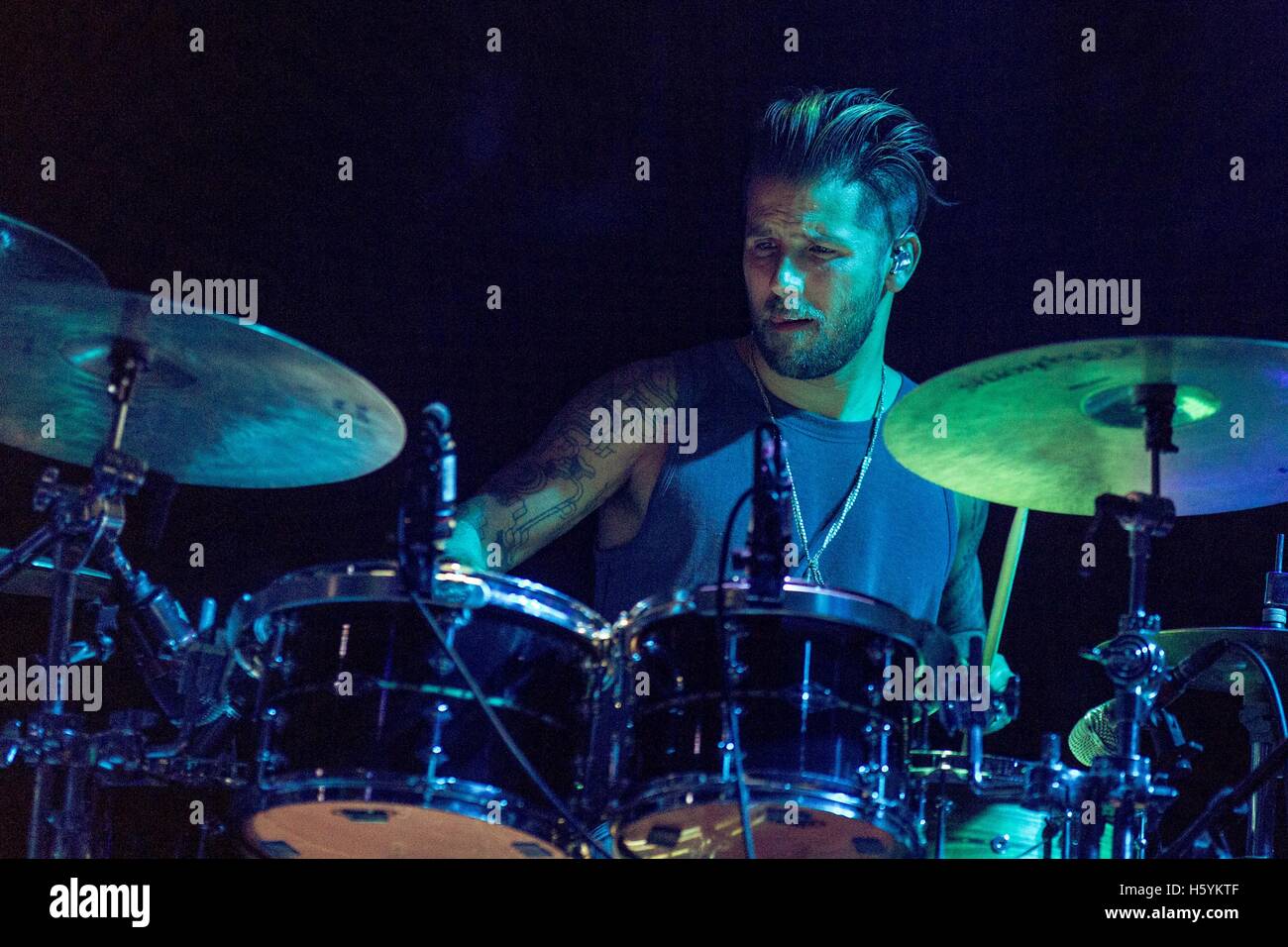 Madison, Wisconsin, USA. 21st Oct, 2016. ZACH VELMER of Sound Tribe ...