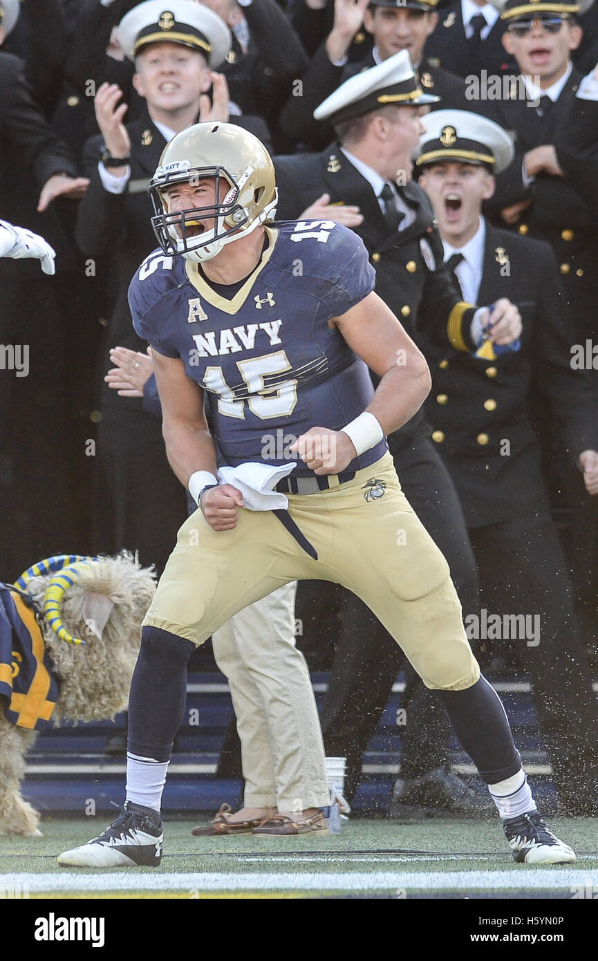 Annapolis, Maryland, USA. 22nd Oct, 2016. Naval Academy quarterback ...