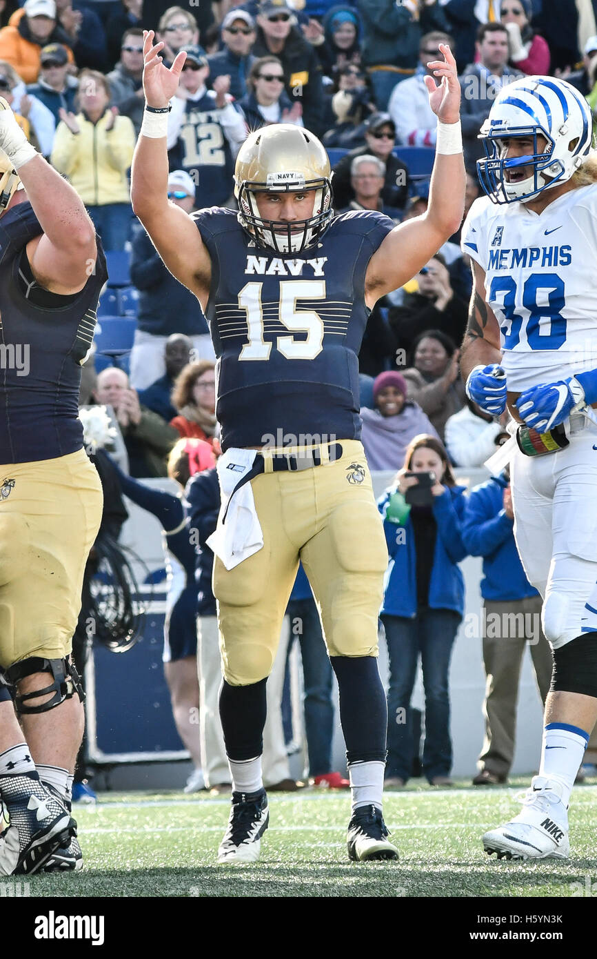 Annapolis, Maryland, USA. 22nd Oct, 2016. Naval Academy quarterback ...