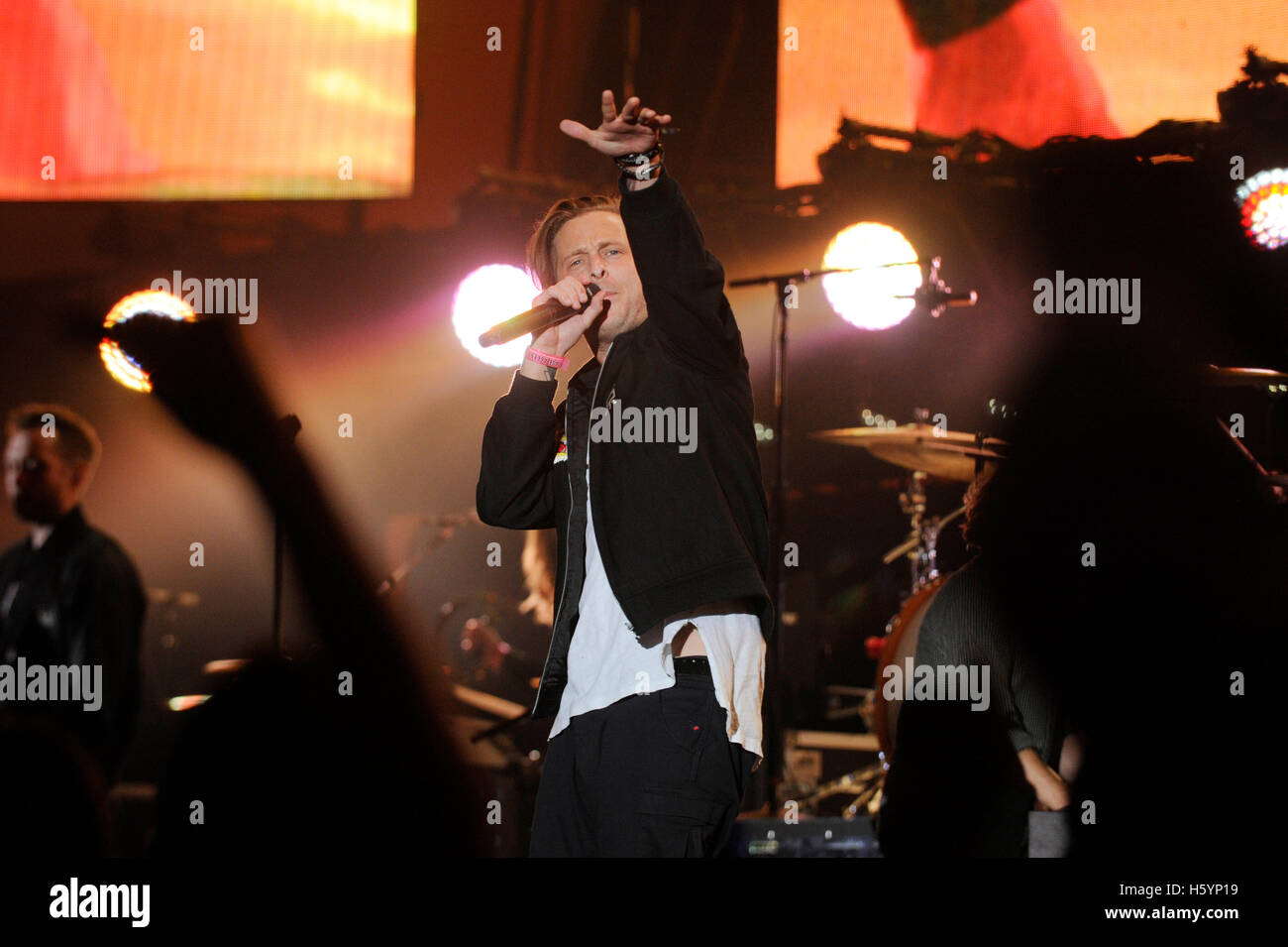 Hollywood, California, USA. 22nd October, 2016. Ryan Tedder of ...
