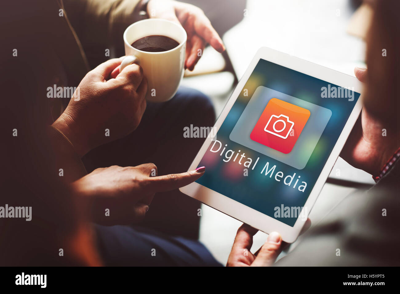 Digital Media Connection Camera Icon Concept Stock Photo - Alamy