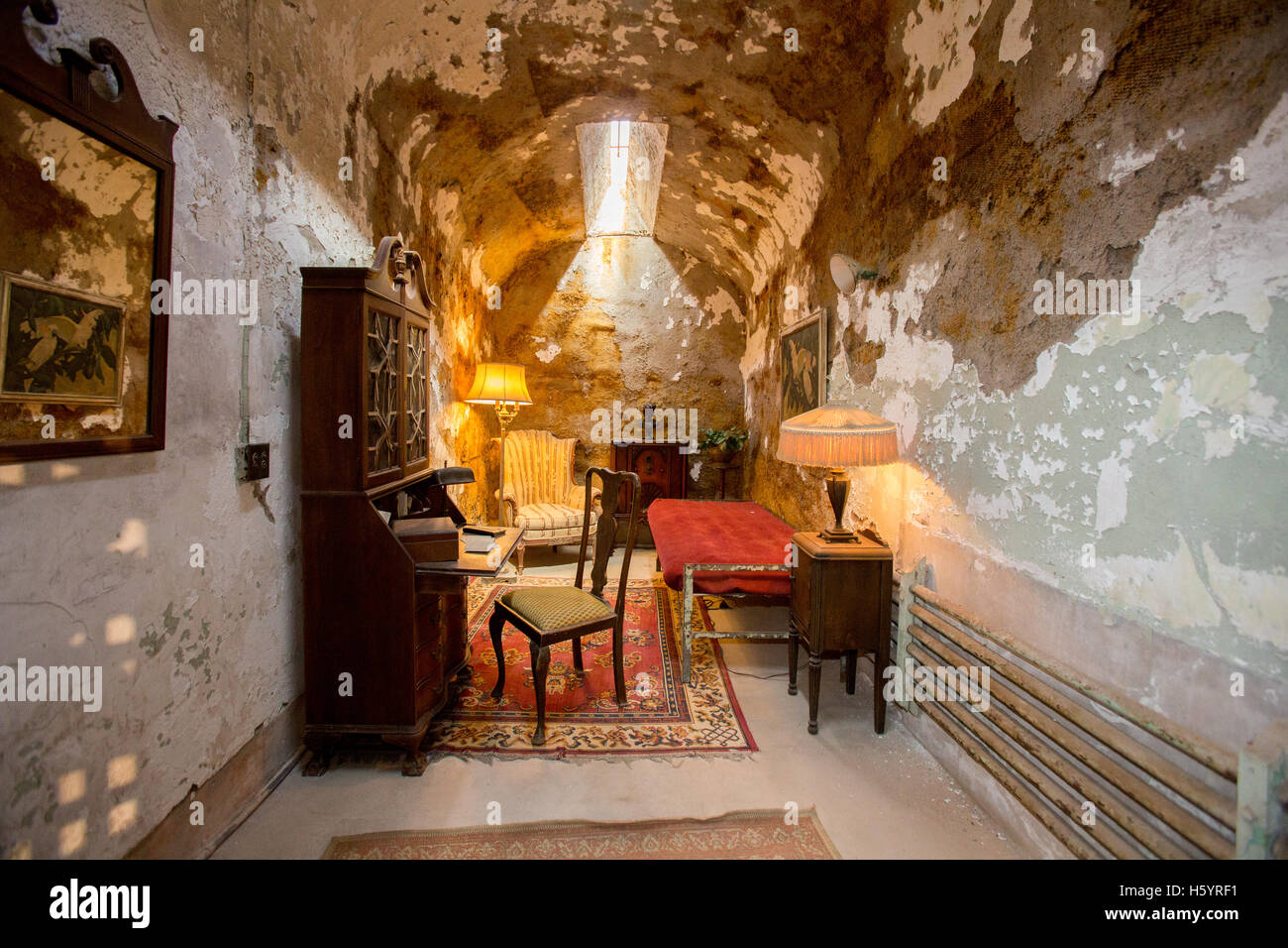 PHILADELPHIA, PENNSYLVANIA - September 2: Al Capone's cell at the ...
