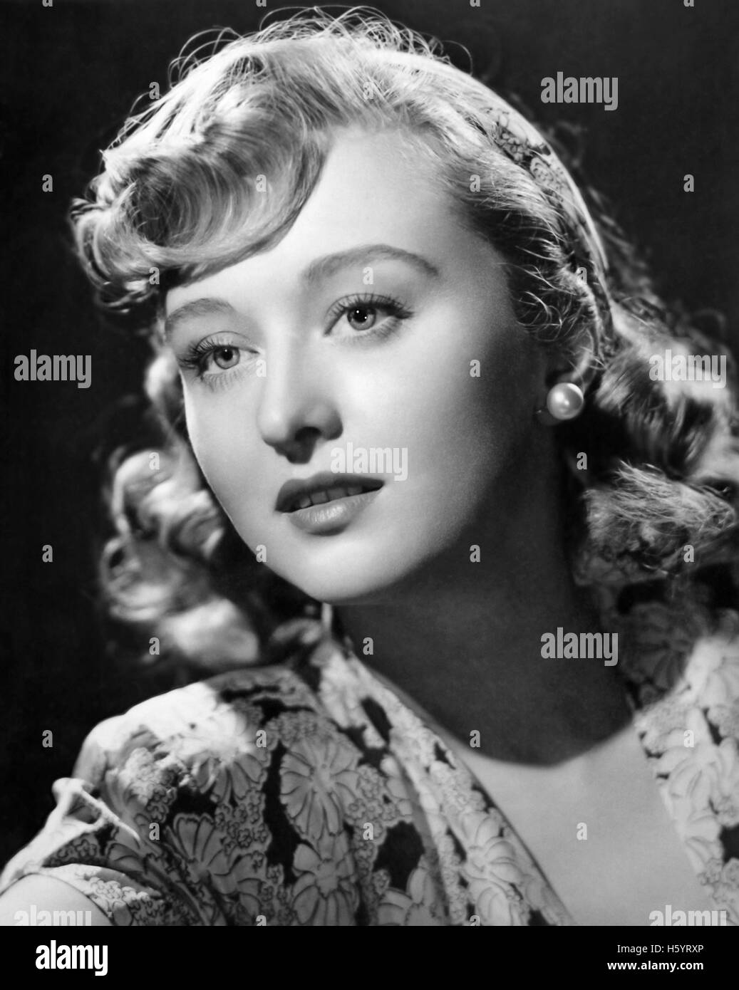 CELESTE HOLM (1917-2012) US film actress in 1940 Stock Photo - Alamy