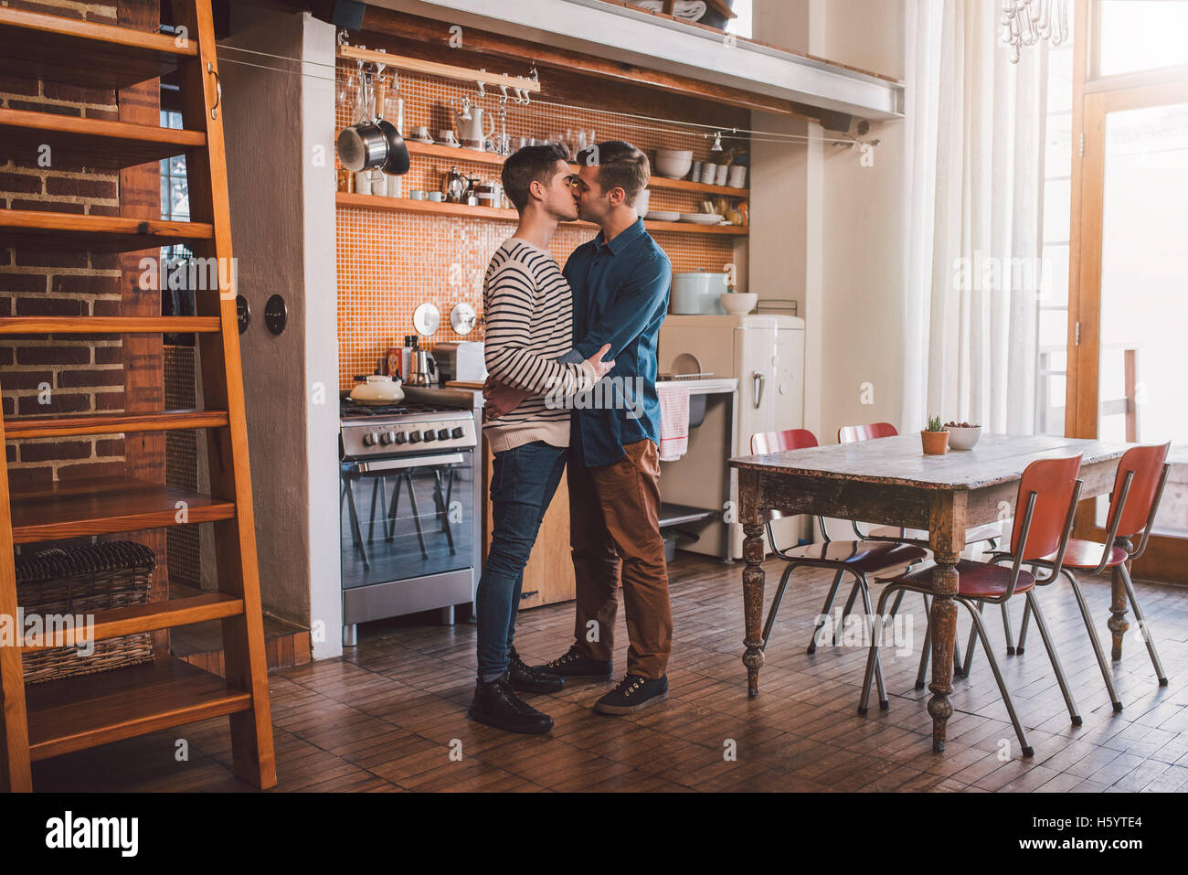 Love romance romantic romantics hi-res stock photography and images - Alamy