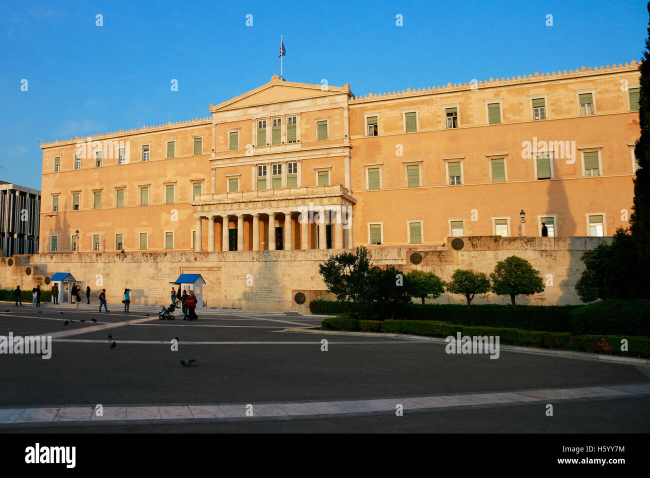 Parlamentsgebaeude, Athen, Griechenland Stock Photo - Alamy