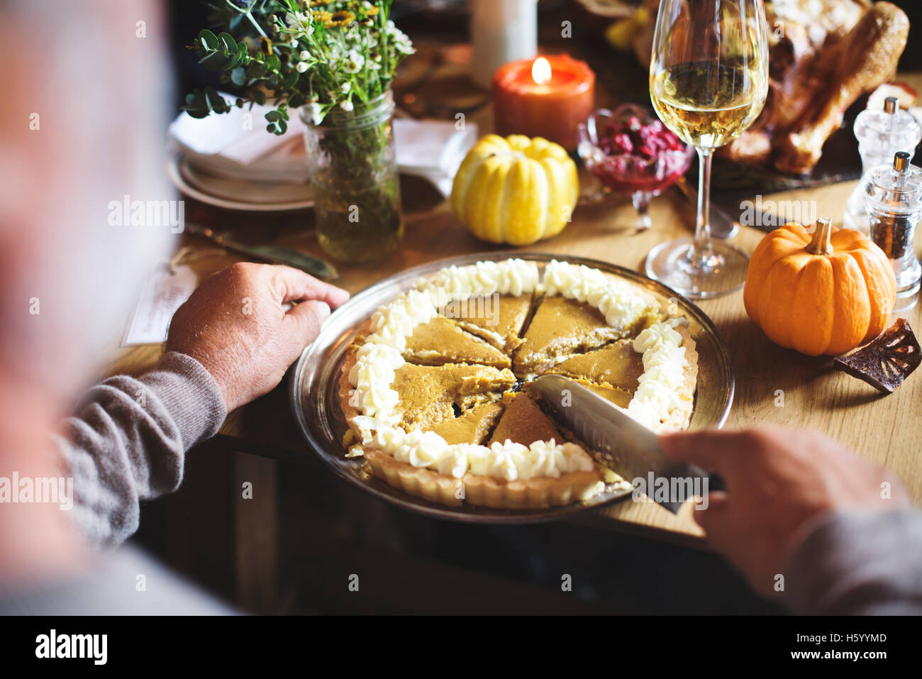 Hands Cutting Pumpkin Pie Thanksgiving Holiday Celebration Concept Stock Photo - Alamy