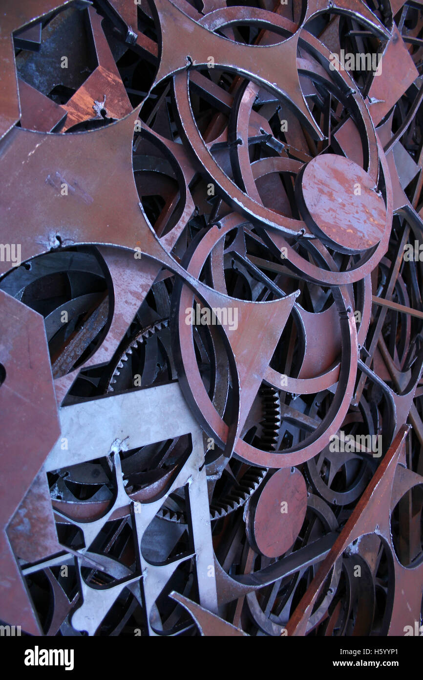 Curly pieces of metal hi-res stock photography and images - Alamy