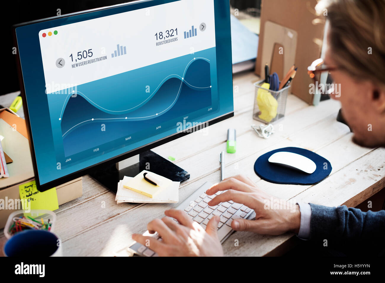 Wave graph hi-res stock photography and images - Alamy