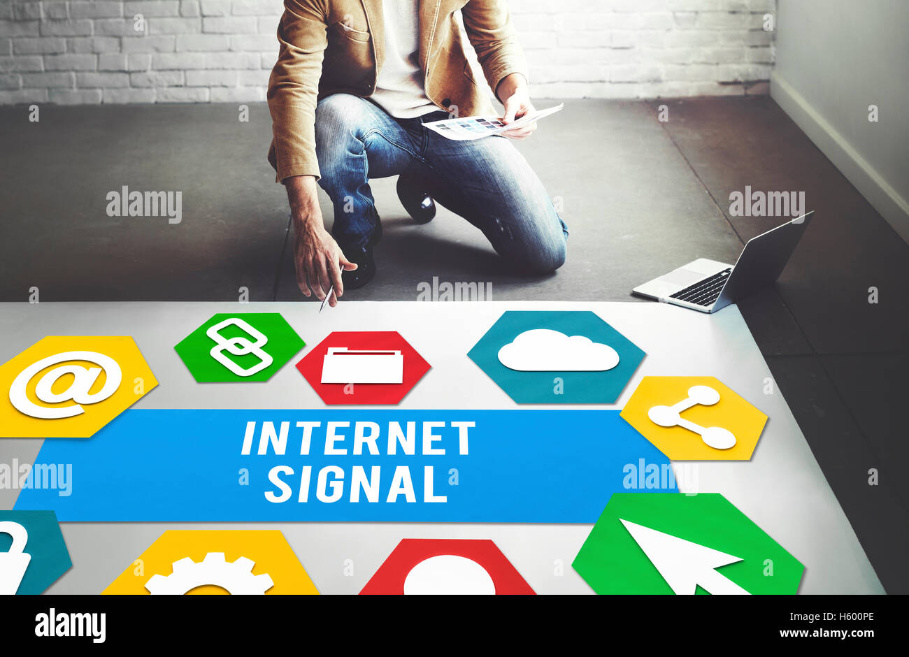 Internet Signal Hotspot Networking Concept Stock Photo - Alamy