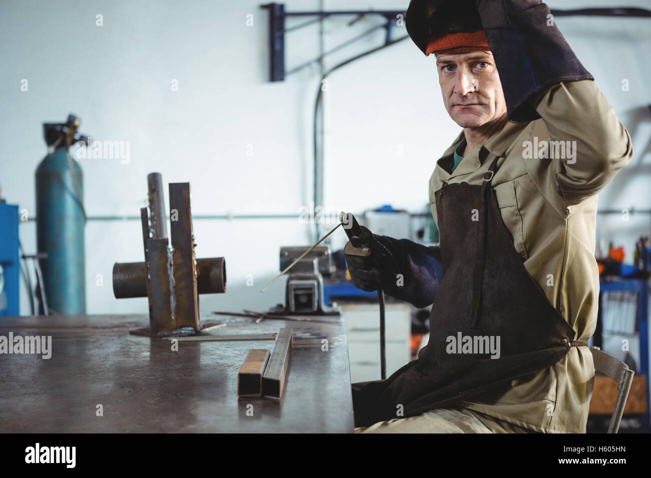 Welding machine hi-res stock photography and images - Alamy