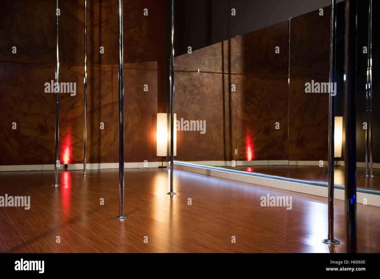 Interior of modern dancing studio Stock Photo - Alamy