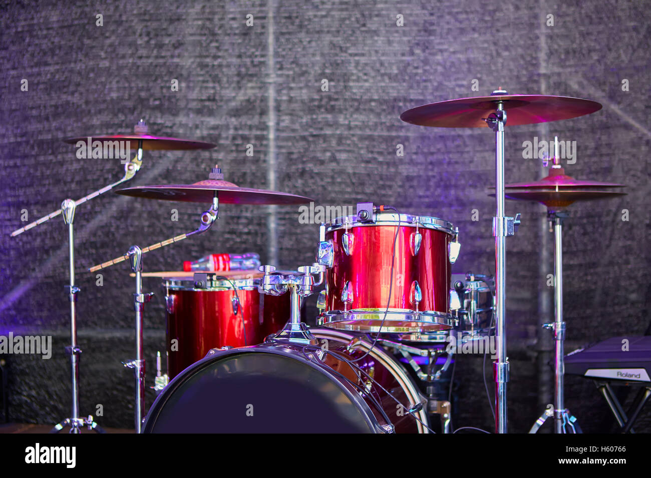 Modern drum set on stage prepared for playing Stock Photo - Alamy