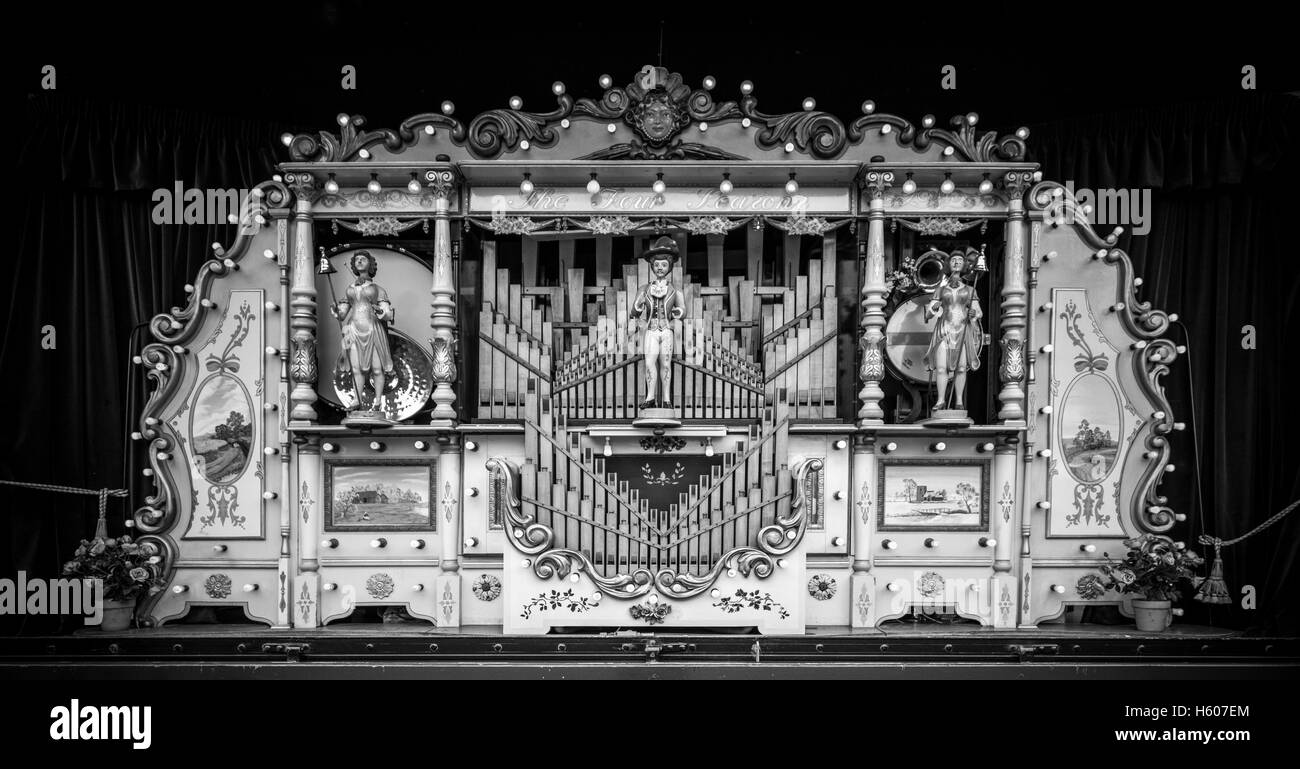 Fairground Art High Resolution Stock Photography and Images - Alamy