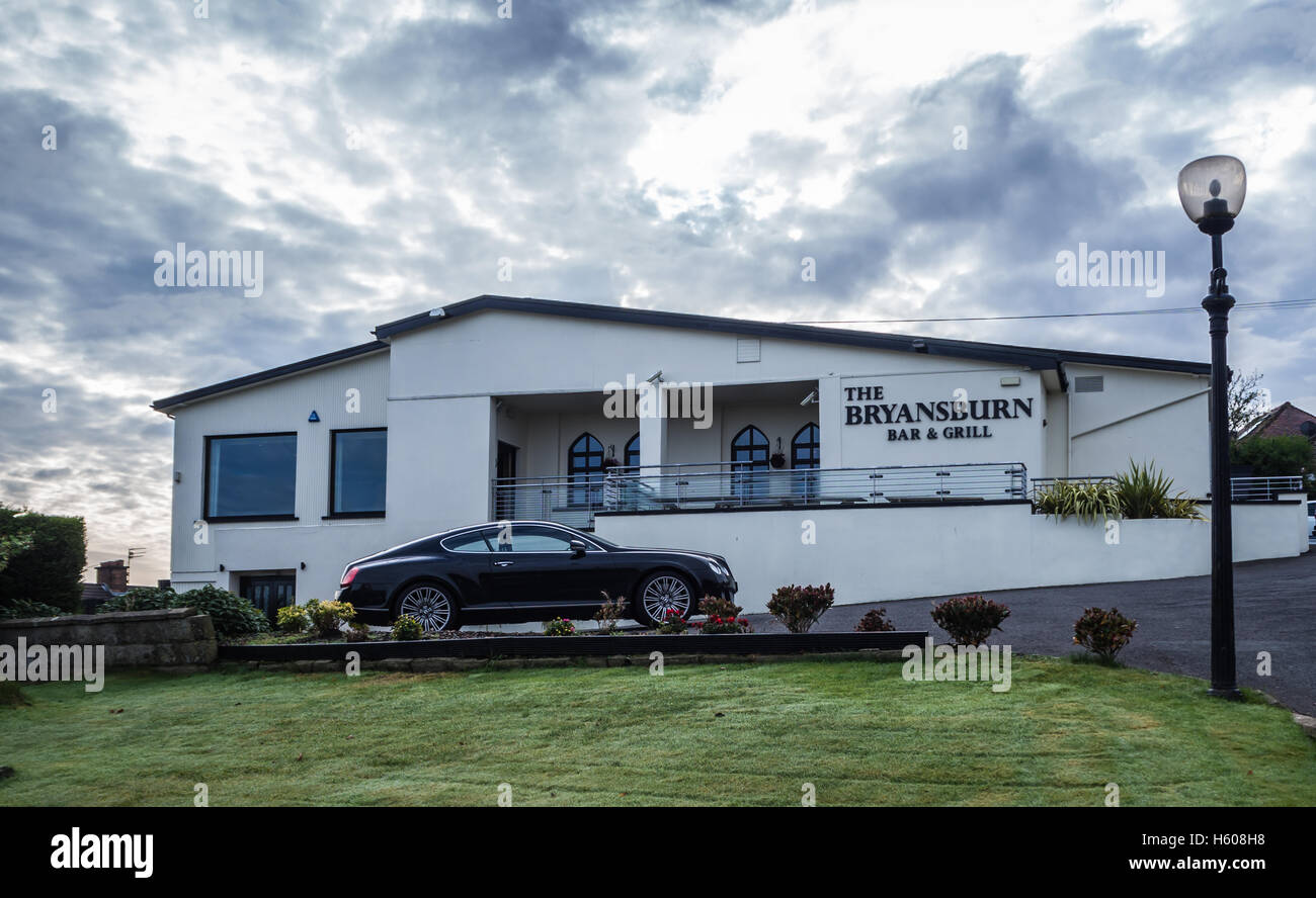 The Bryansburn Bar and Grill Stock Photo - Alamy