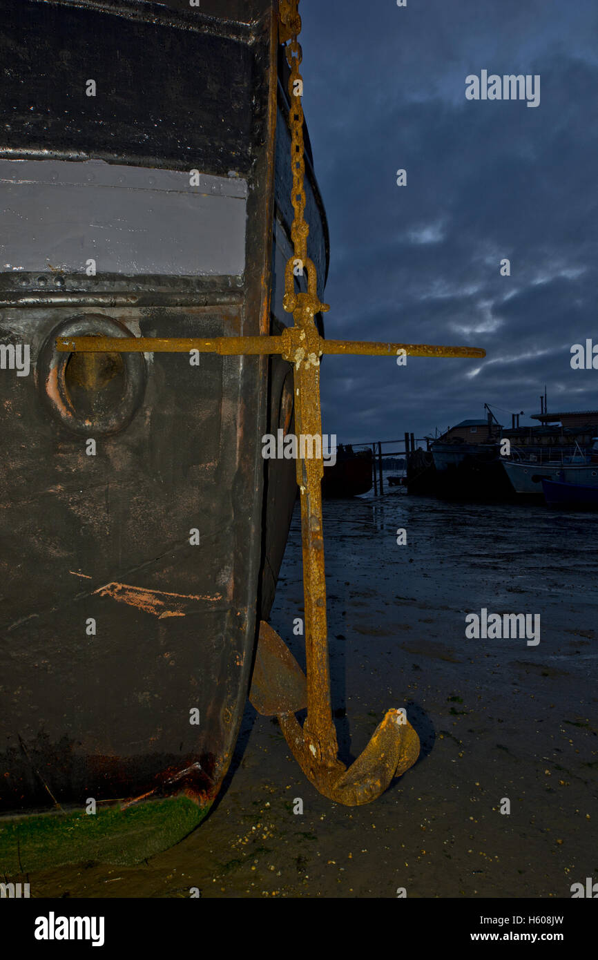 anchor on sailing barge Stock Photo - Alamy