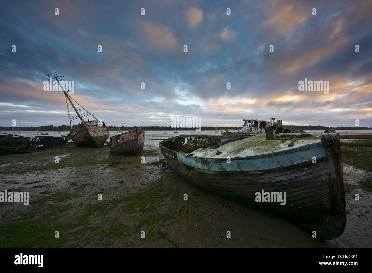 wrecks sailing barges pin mill River Orwell Stock Photo - Alamy
