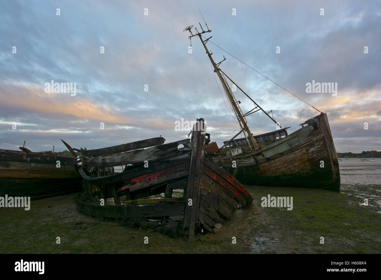 wrecks sailing barges pin mill River Orwell Stock Photo - Alamy