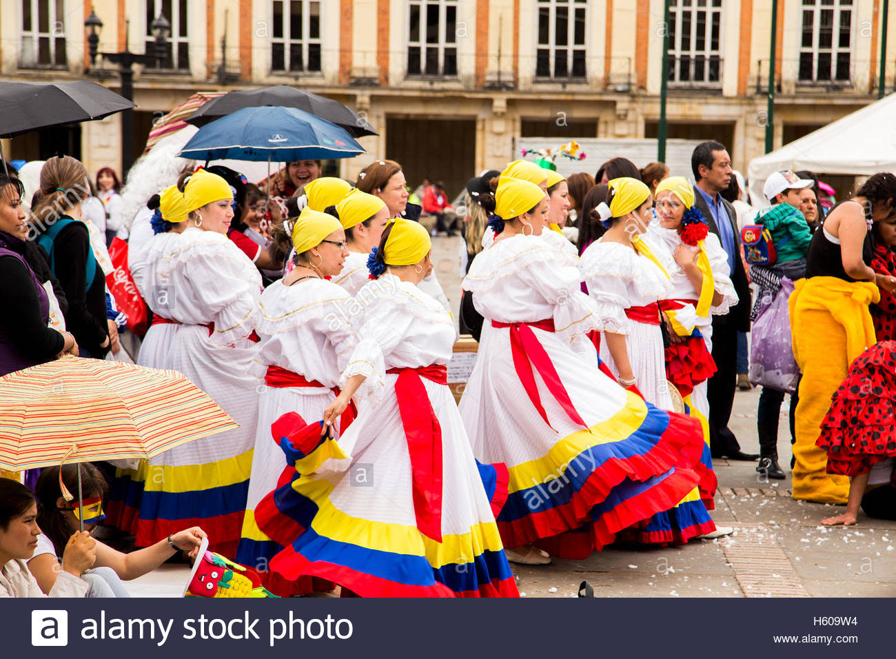 Colombian Folk Dance Stock Photos & Colombian Folk Dance Stock Images ...