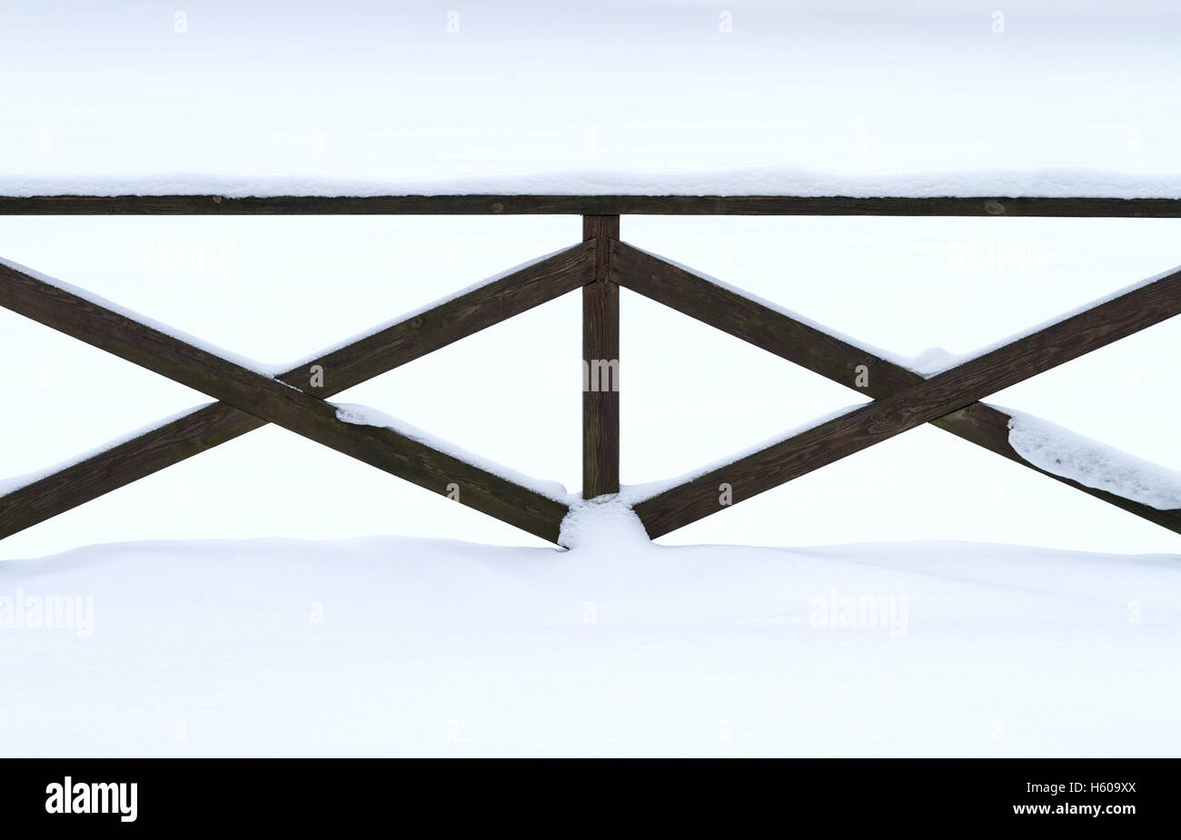 Winter snow covered wooden bridge Stock Photo - Alamy