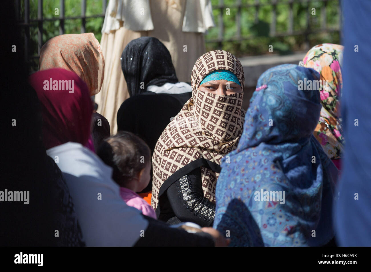 Rome, Italy. 21st Oct, 2016. Thousands of Muslims attend the protest in ...
