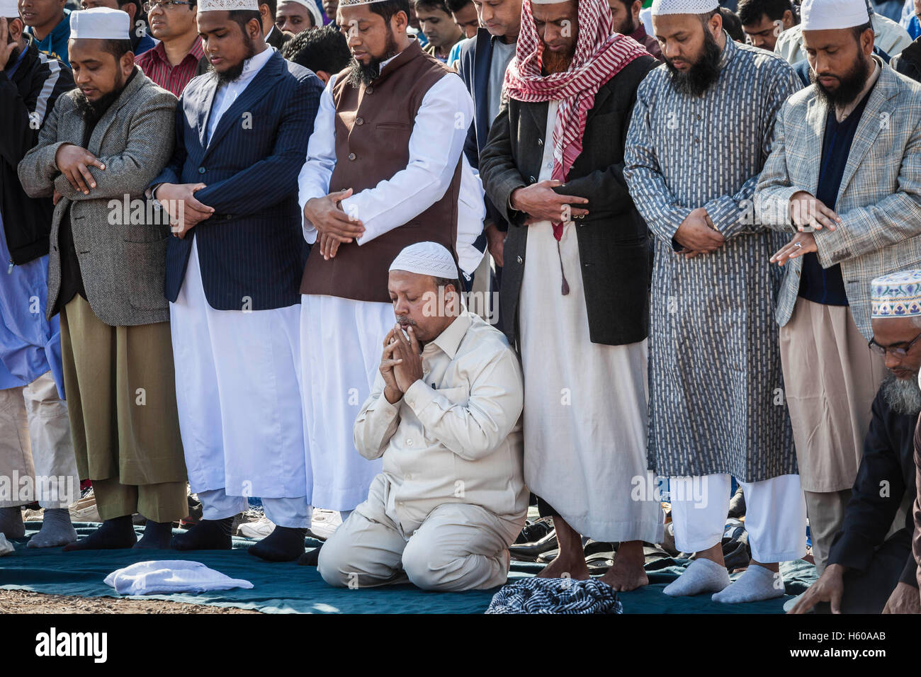 Unofficial mosque hi-res stock photography and images - Alamy