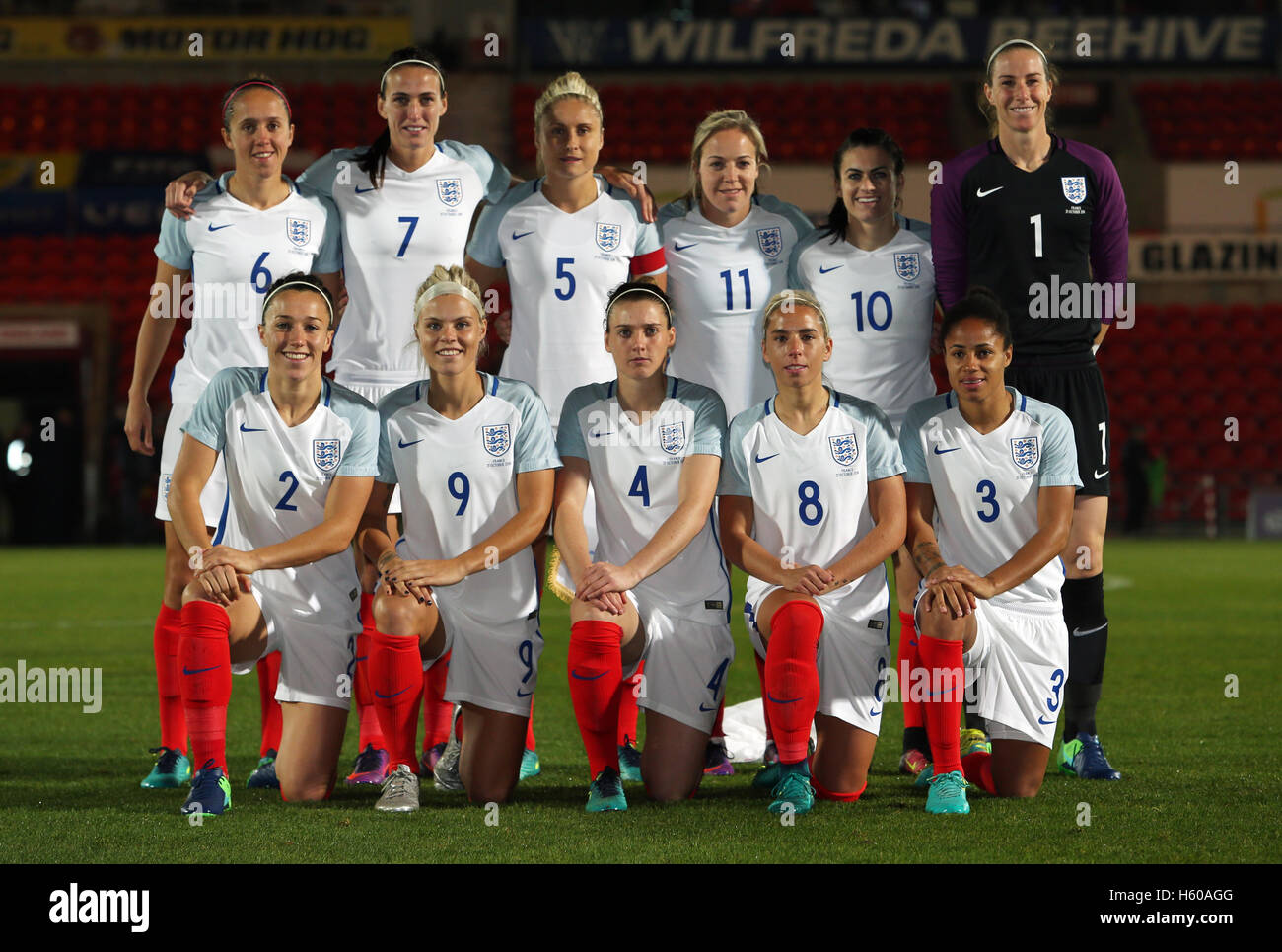 Top row jo potter hi-res stock photography and images - Alamy