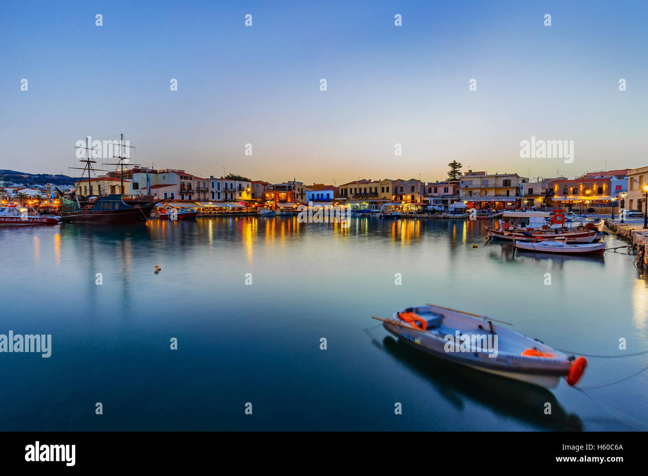 Rethimno port hi-res stock photography and images - Alamy