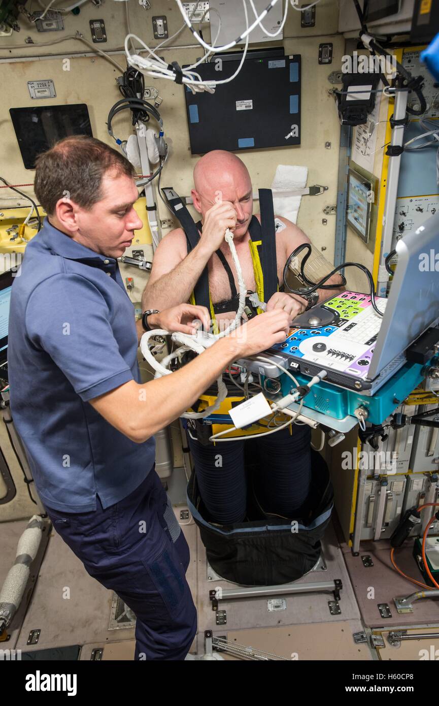 NASA International Space Station Expedition 44 mission prime crew ...