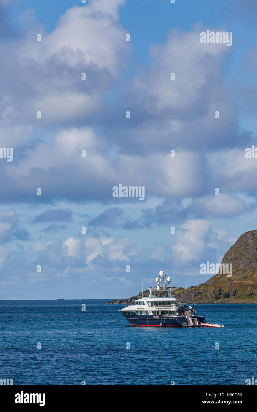 Luxury arctic superyacht T6 in arctic waters off Utakleiv, Lofoten ...