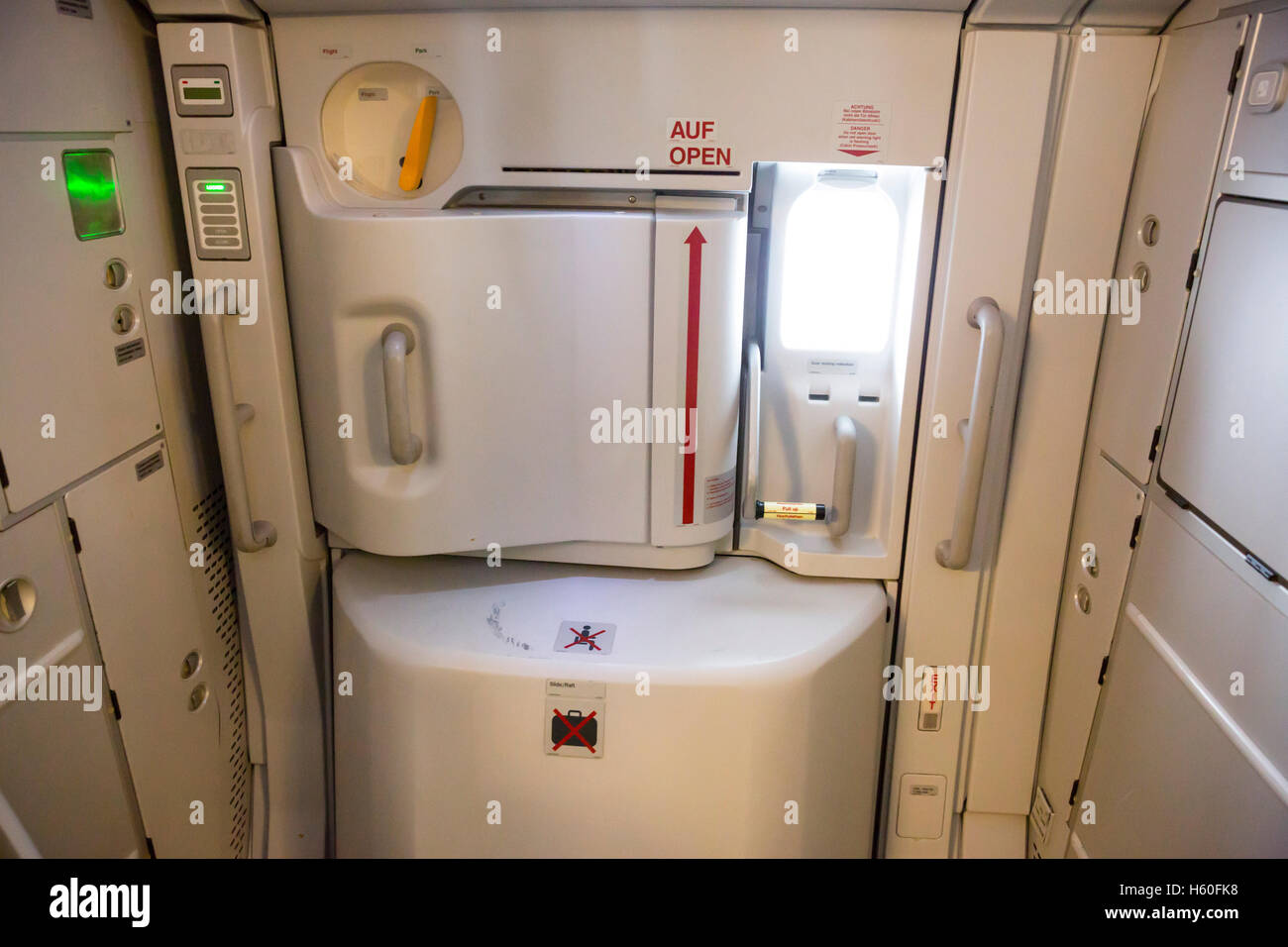 Airbus a380 interior hi-res stock photography and images - Alamy