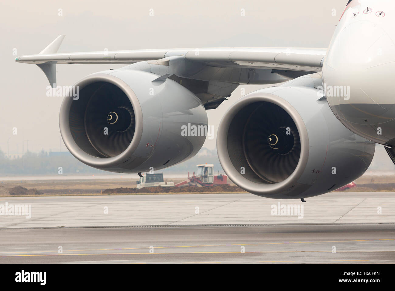 Airbus a380 airplanes engines on hi-res stock photography and images ...