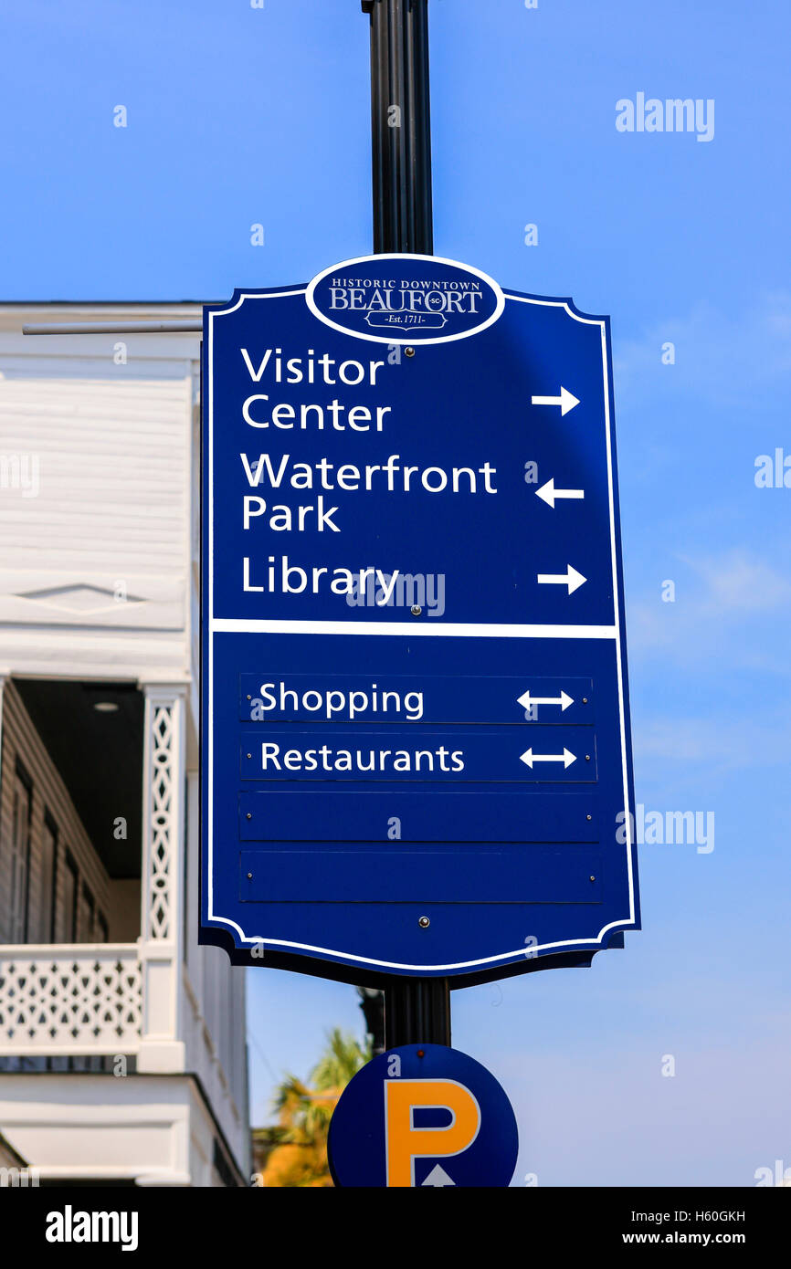 Visitor multiple destinations sign in Beaufort, SC Stock Photo - Alamy