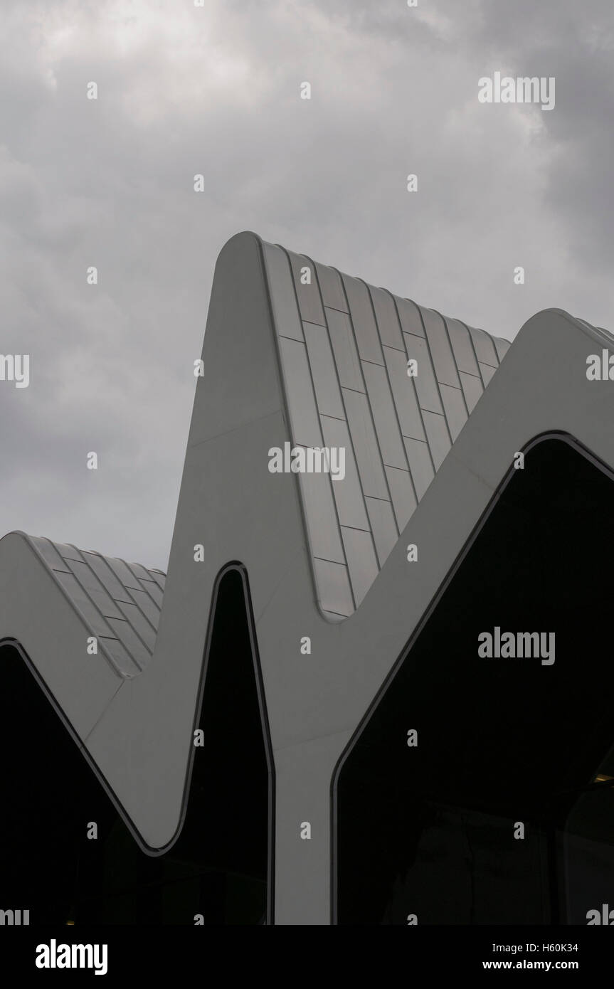 Glasgow Riverside Museum Zaha Hadid High Resolution Stock Photography ...