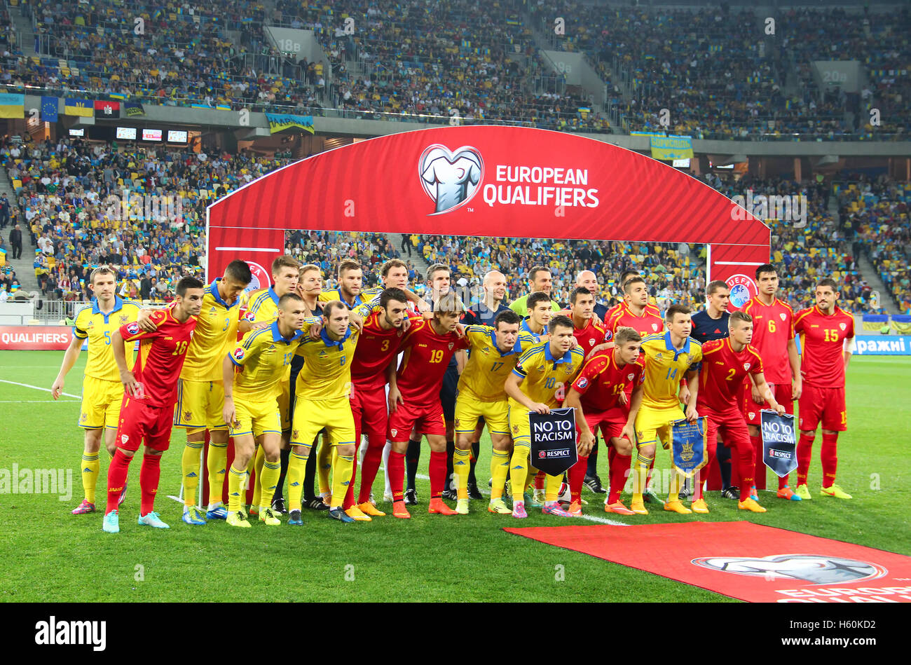 Football teams group photo hi-res stock photography and images - Alamy
