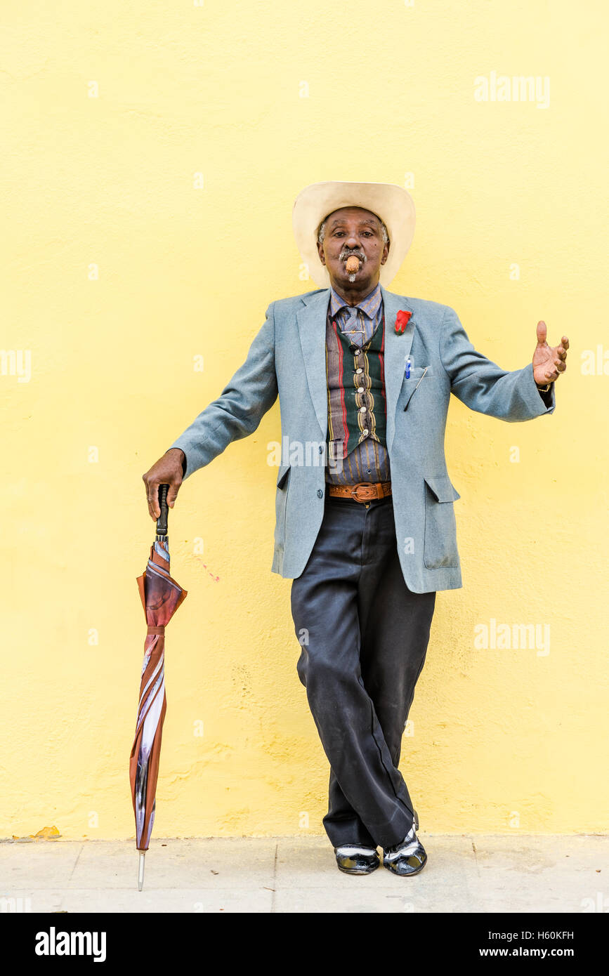 Havana, Cuba - September 27, 2015: Cuban man wearing traditional hat ...