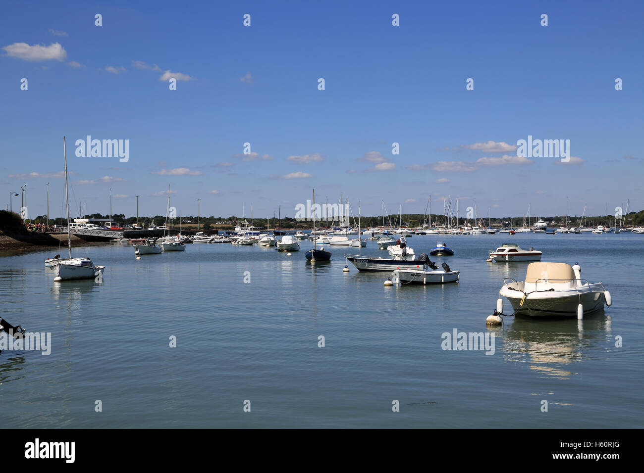 Moored boats at Marina, Rue Benoni Praud, Ile Aux Moines, Morbihan ...