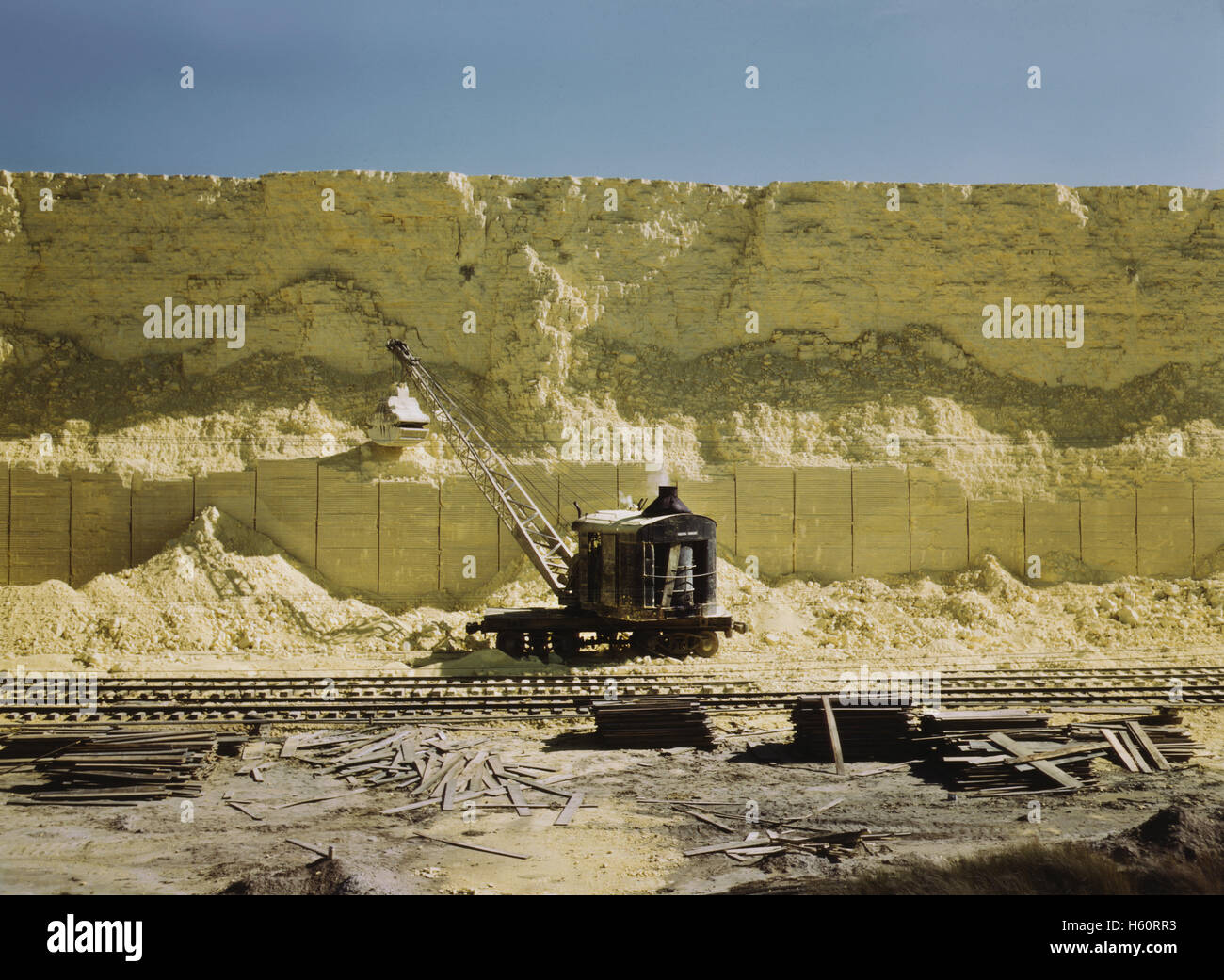 Vat of Sulphur and Crane, Freeport Sulphur Company, Hoskins Mound ...