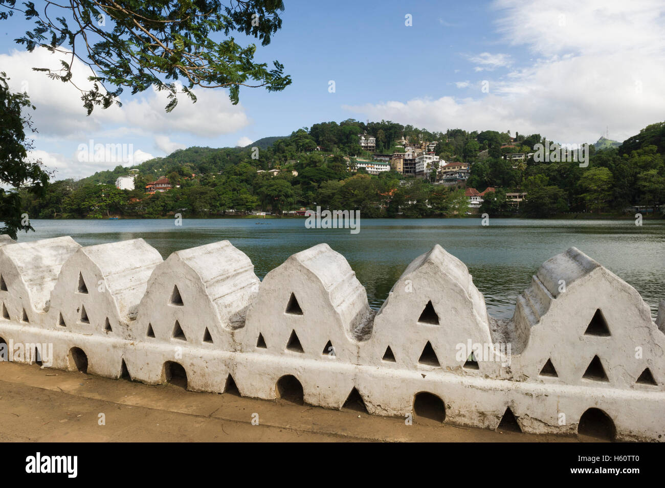 The Clouds Wall (Walakulu Wall) at Kandy Lake, Kandy, Sri Lanka Stock ...