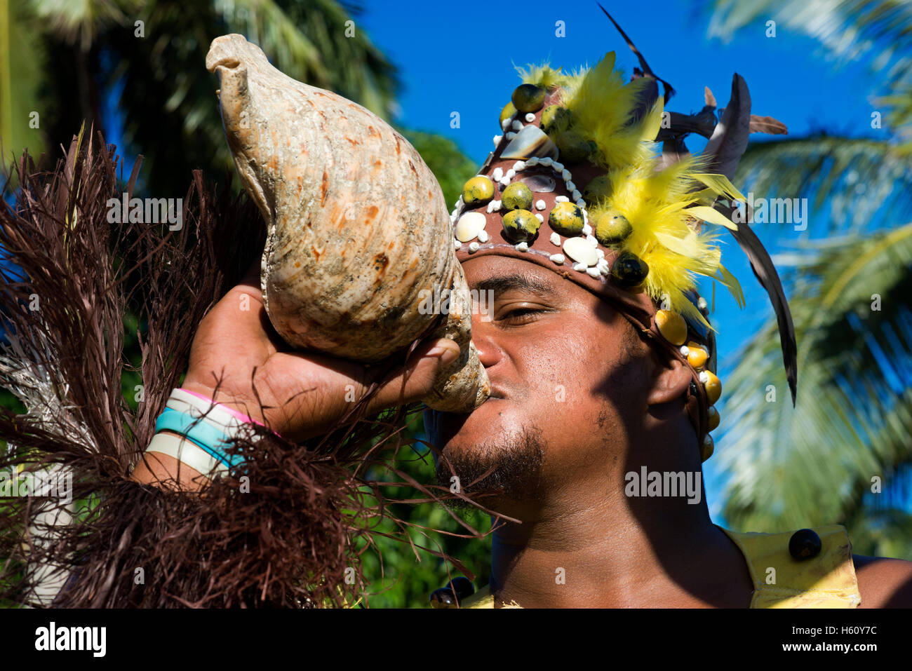 Aitutaki. Cook Island. Polynesia. South Pacific Ocean. An actor dressed ...