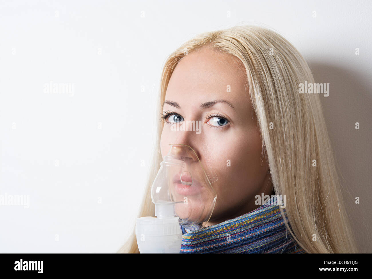 Girl with runny nose hi-res stock photography and images - Alamy