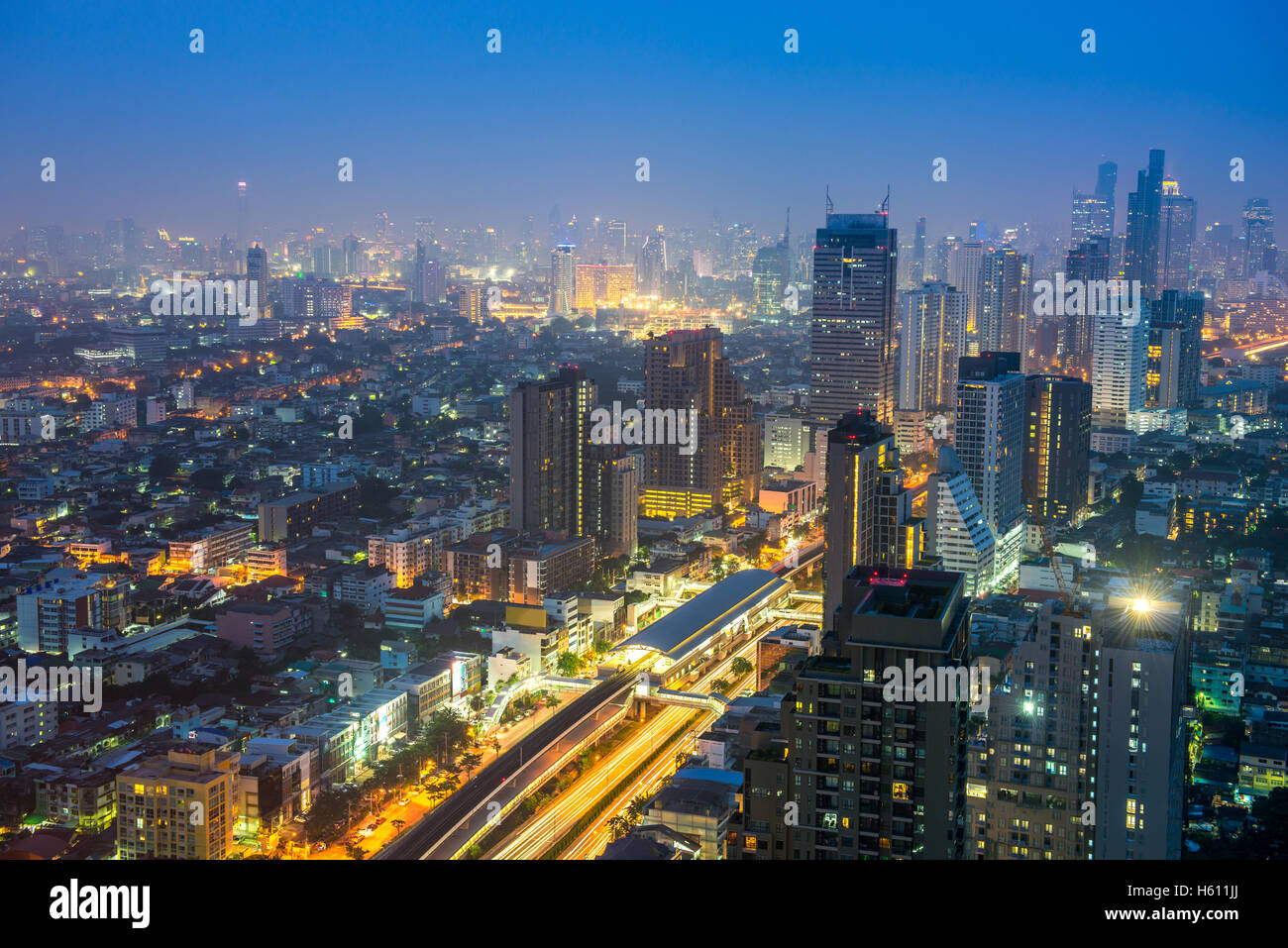 Bangkok city hi-res stock photography and images - Alamy