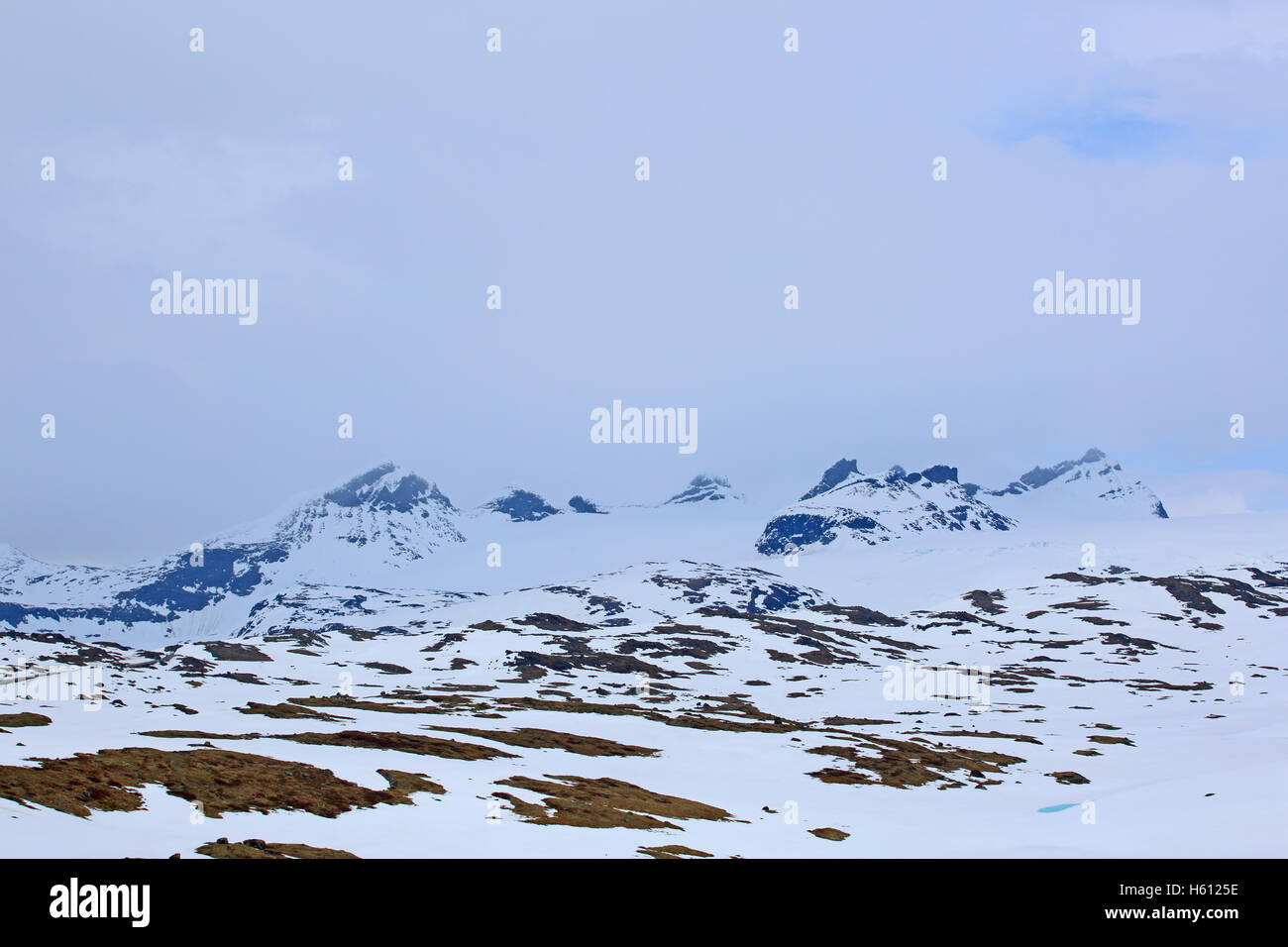 Spring Norway landscape with mountaind and valley with melting snow ...