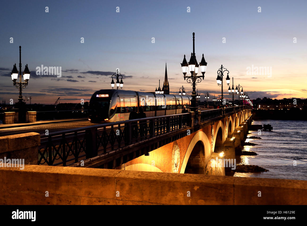 Garonne Stone Bridge Pont de Pierre Stock Photo - Alamy