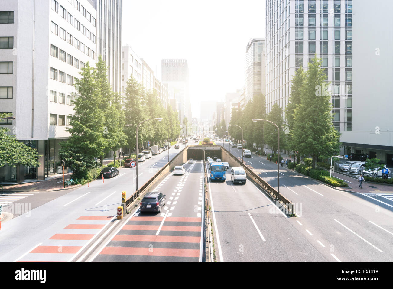 Tokyo urban hi-res stock photography and images - Alamy